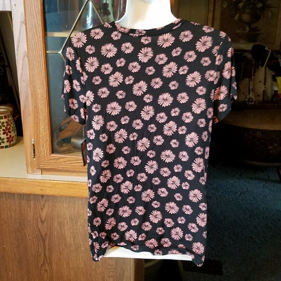 Mudd | Tops | Mudd Basic Tshirt | Poshmark